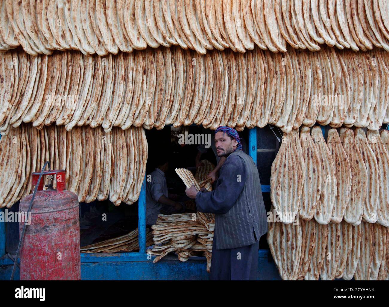 Afghan bakery kabul afghanistan hi-res stock photography and images - Alamy