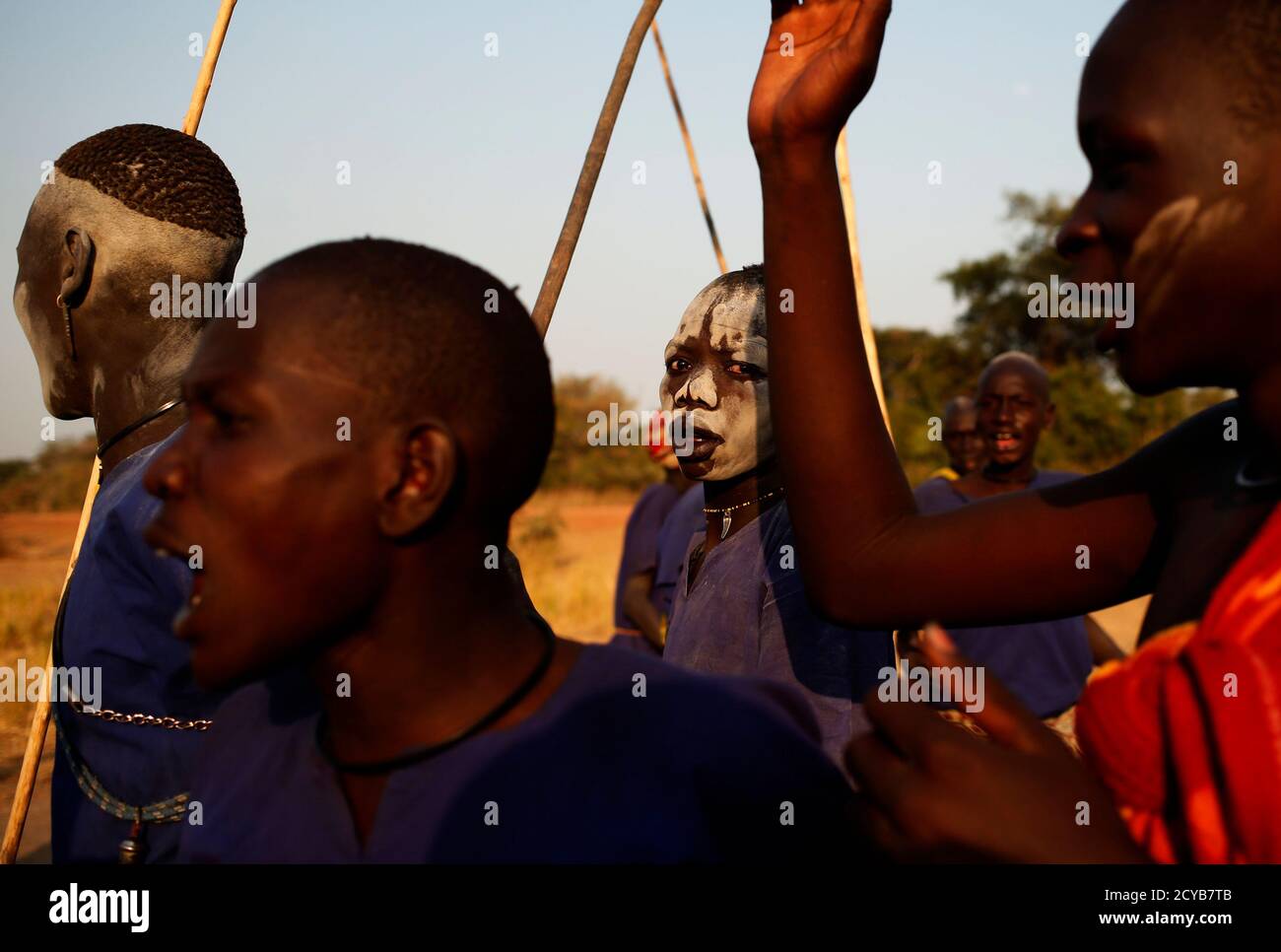 Dinka cattle herders sudan hi-res stock photography and images - Alamy