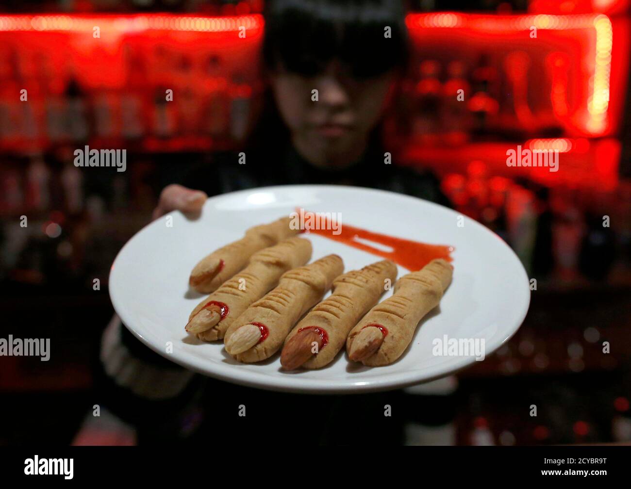 Vampire themed hi-res stock photography and images - Alamy