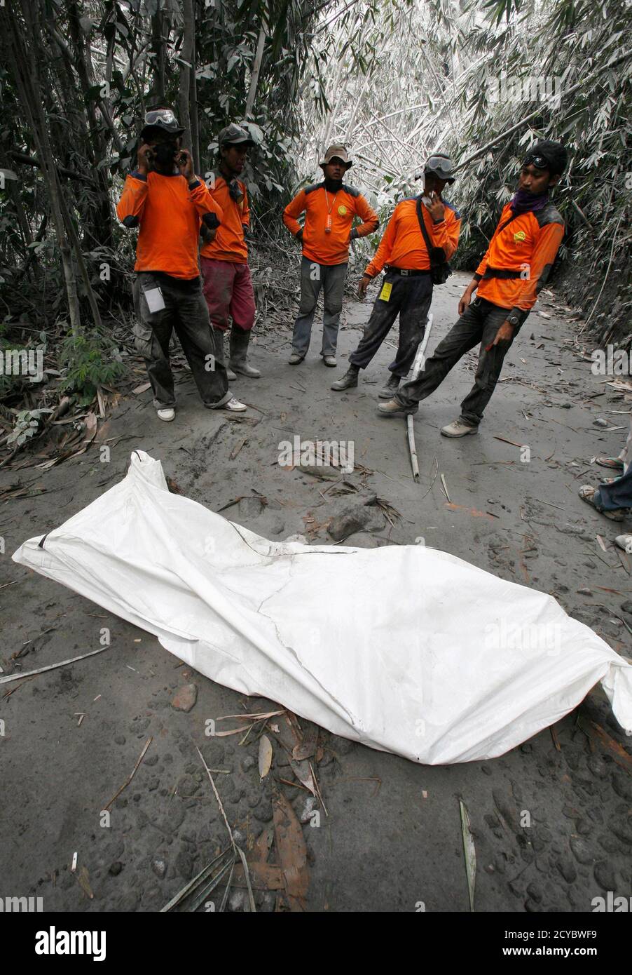 Mount merapi rescue team hi-res stock photography and images - Alamy