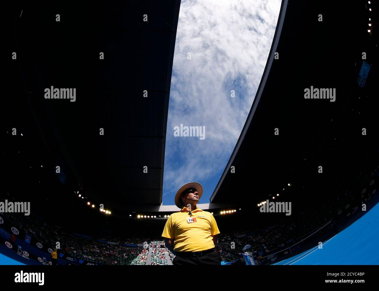 Rod laver arena roof hi-res stock photography and images - Alamy