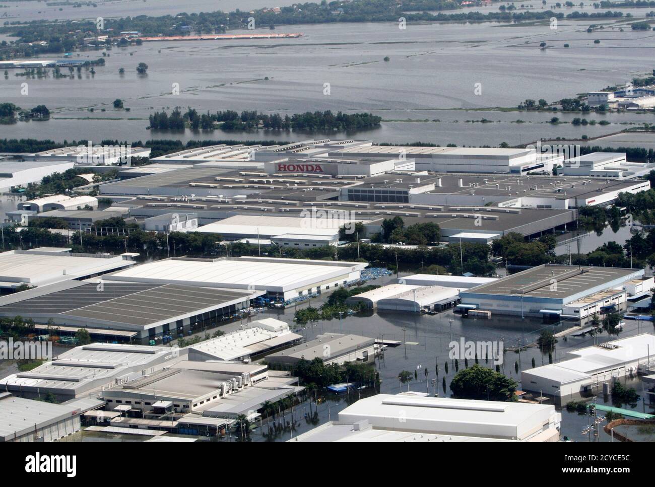 Bangkok factory flood hi-res stock photography and images - Alamy