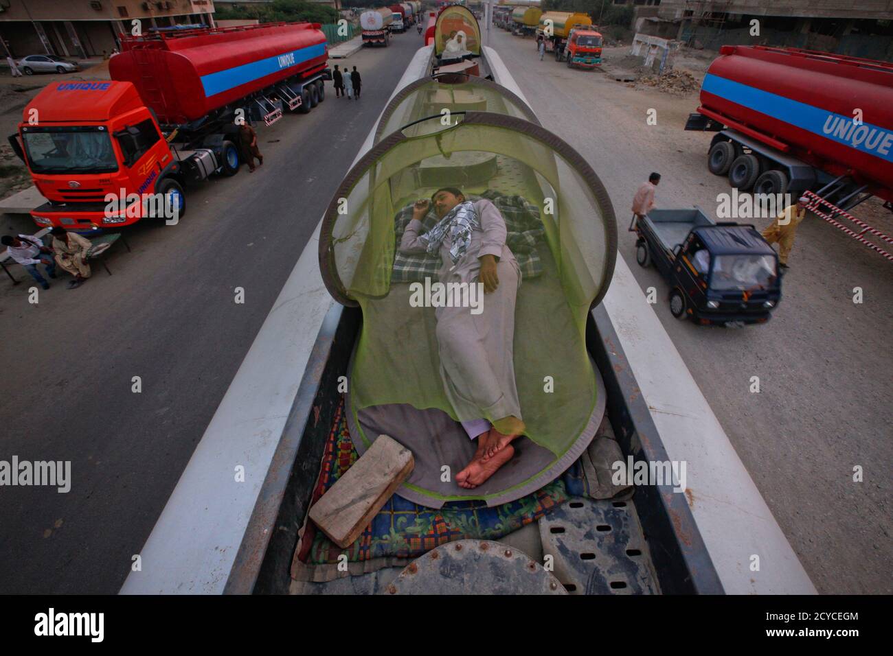 Sleep fighter hi-res stock photography and images - Alamy