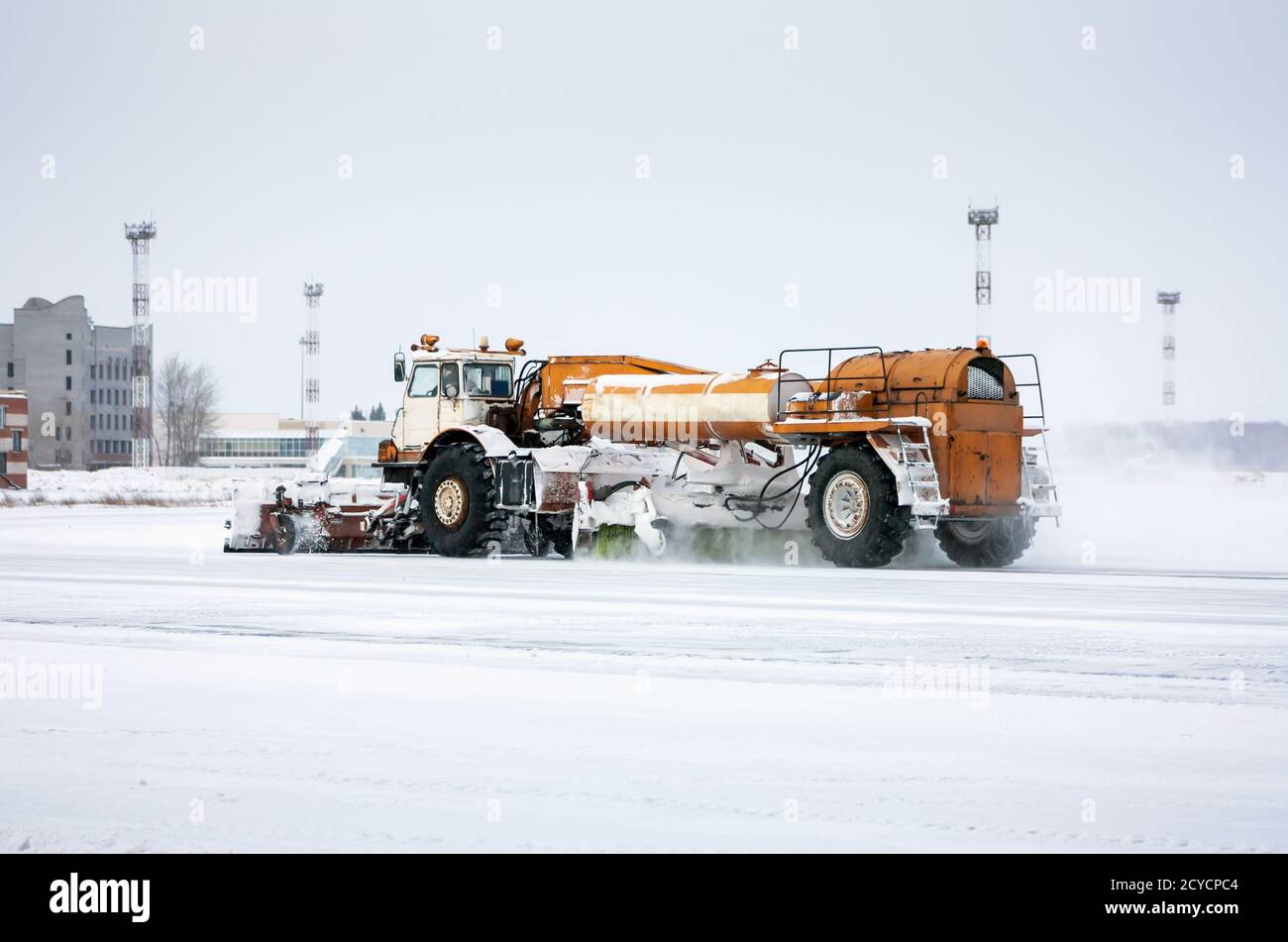 Airfield sweeper hi-res stock photography and images - Alamy