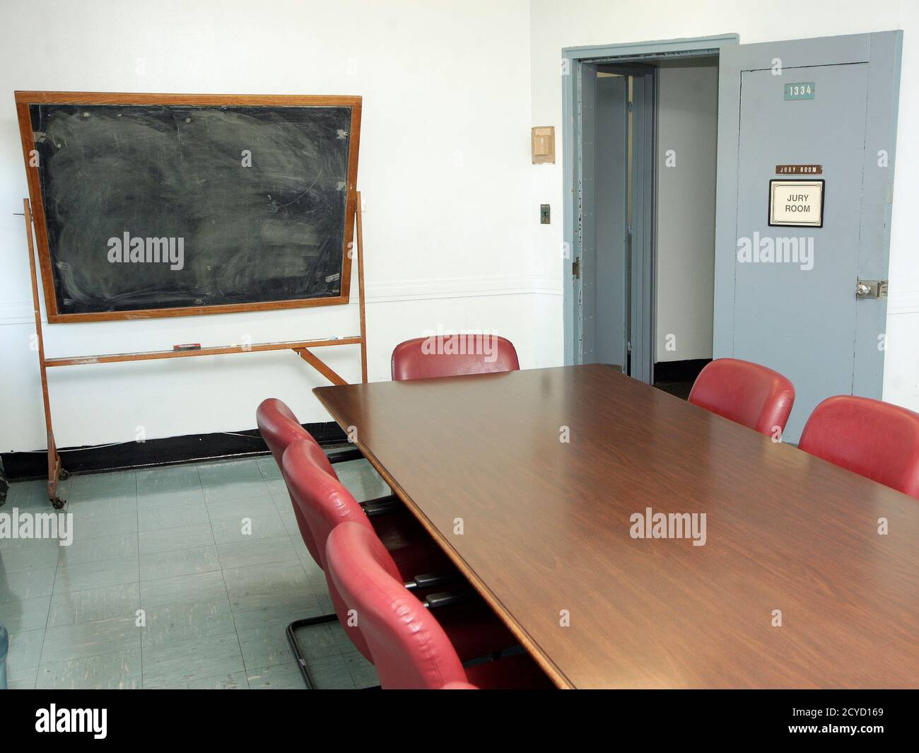 Jury room hi-res stock photography and images - Alamy