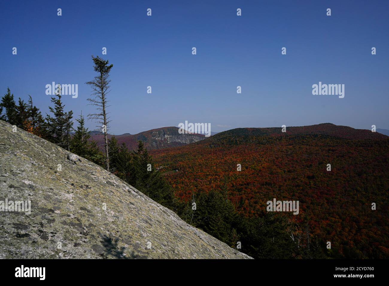 Fall colors in Vermont Stock Photo - Alamy