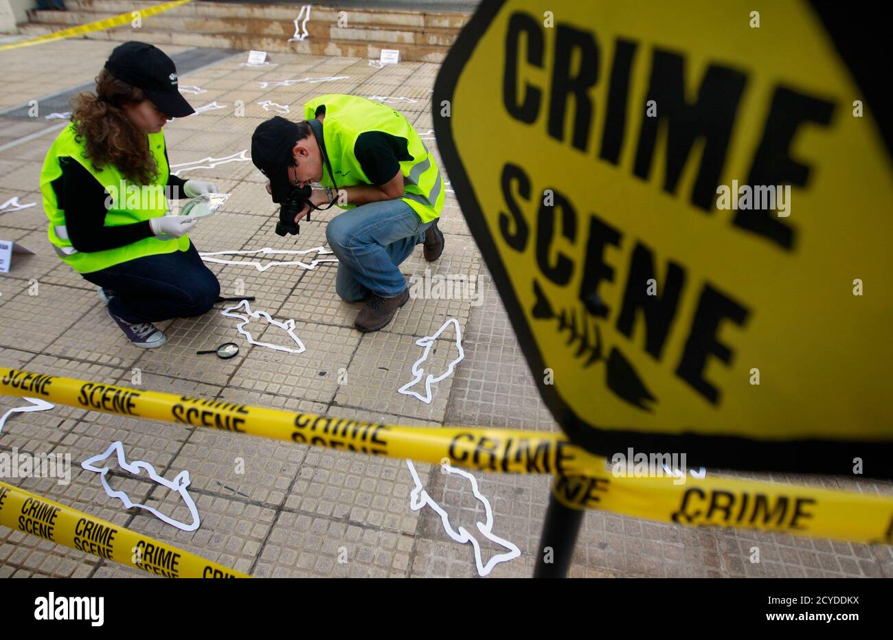 Fake crime scene hi-res stock photography and images - Alamy