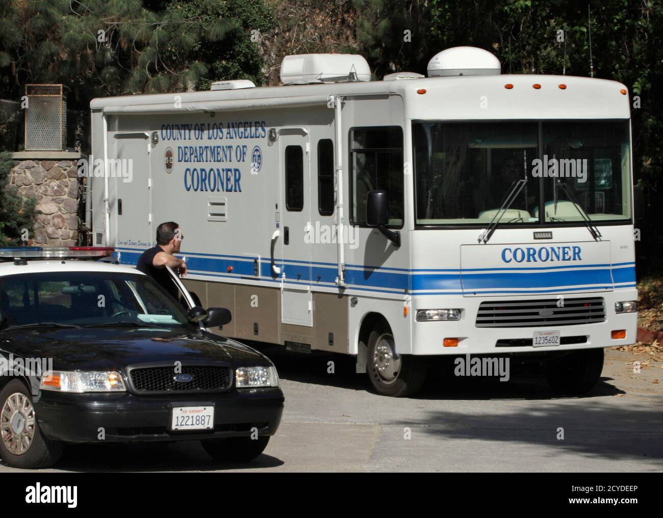 Los Angeles County Coroner Vehicle High Resolution Stock Photography ...
