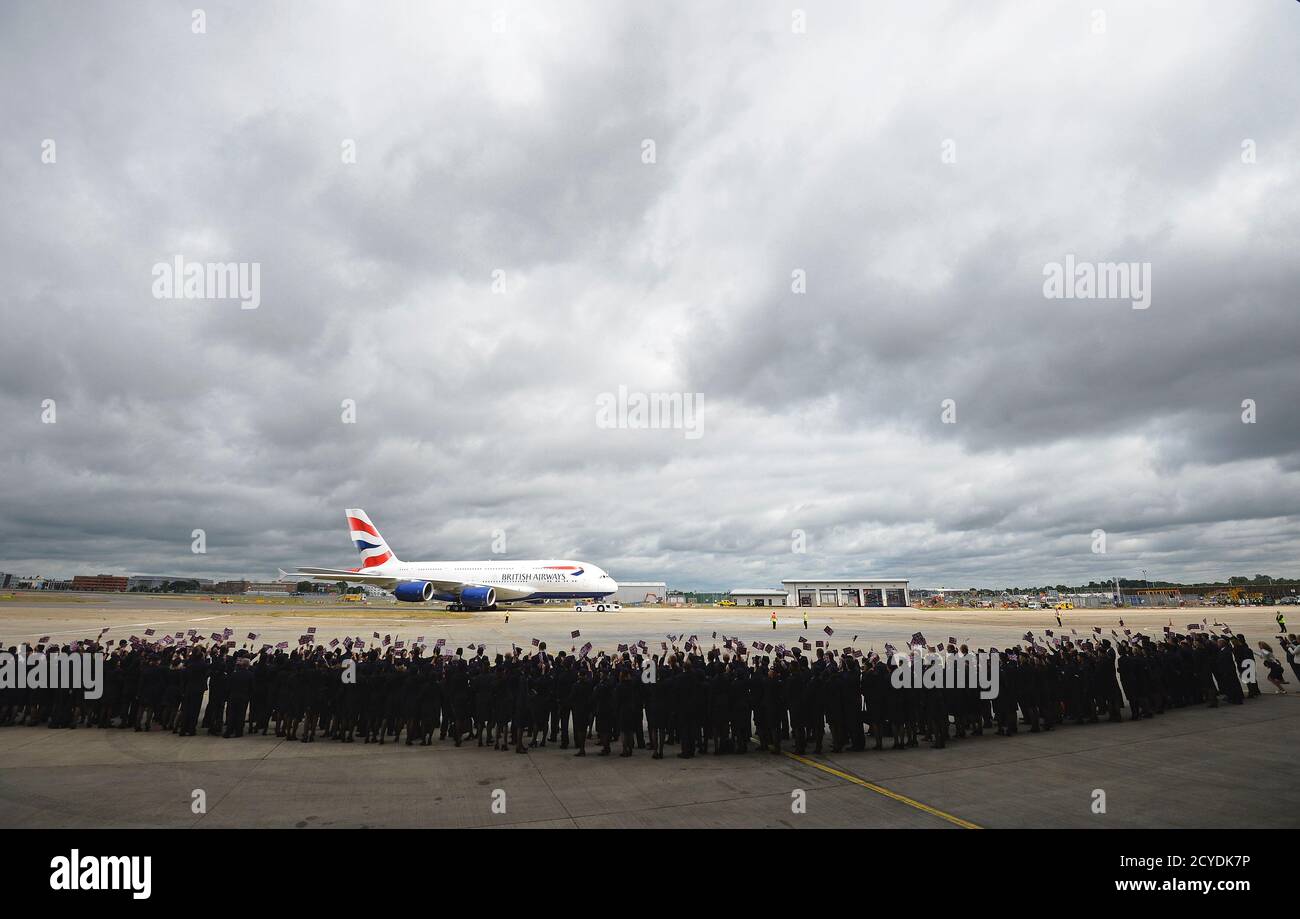 First british airways airbus a380 hi-res stock photography and images ...