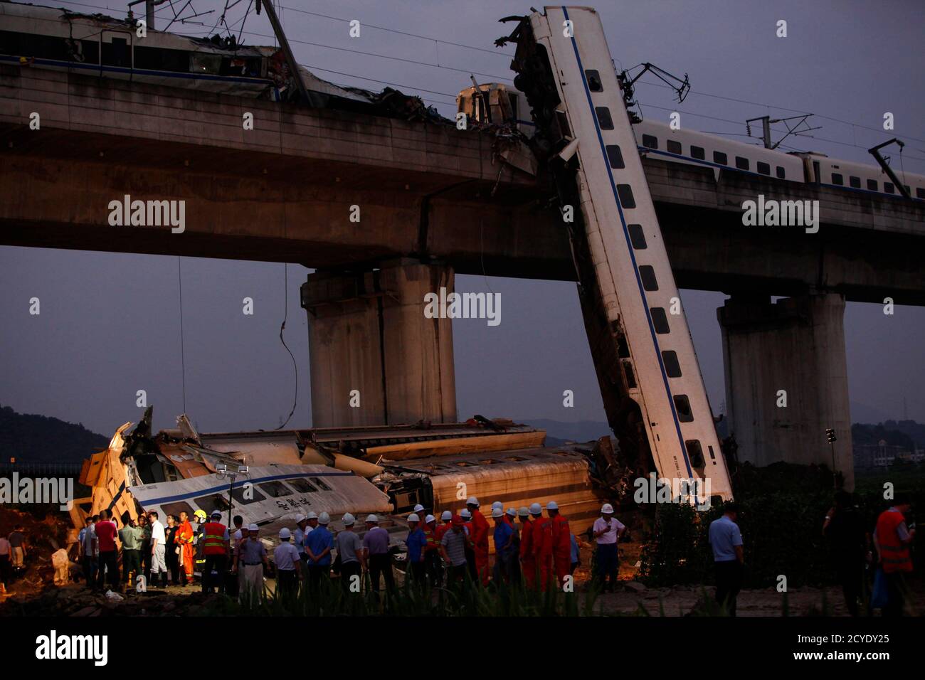 Bullet train on bridge hi-res stock photography and images - Alamy