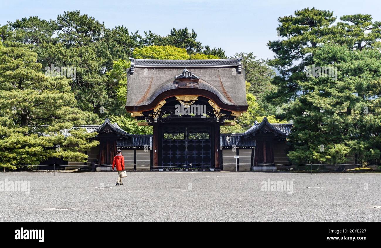 Gate of the kyoto imperial palace hi-res stock photography and images ...