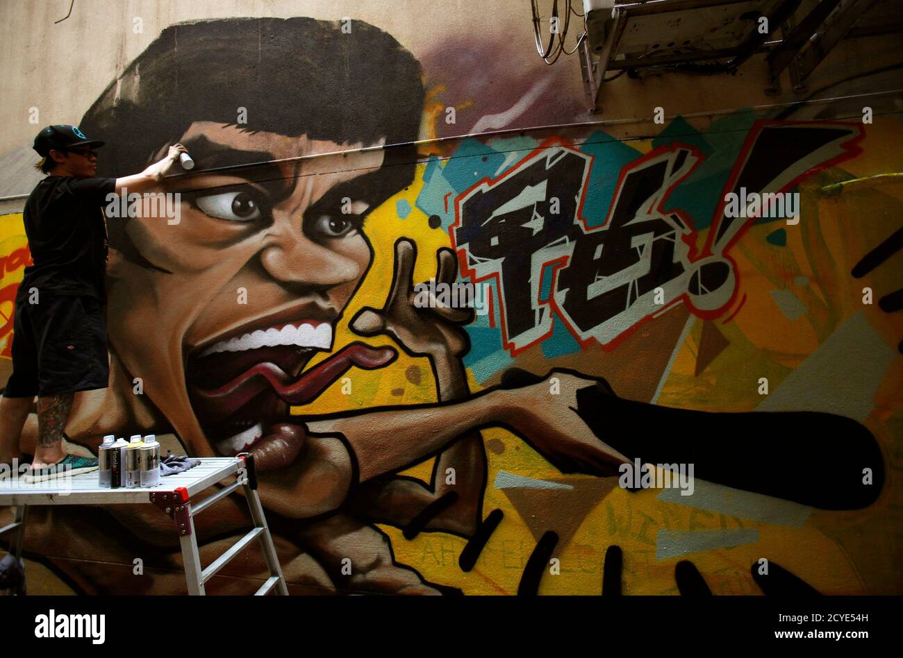 Bruce lee graffiti hi-res stock photography and images - Alamy