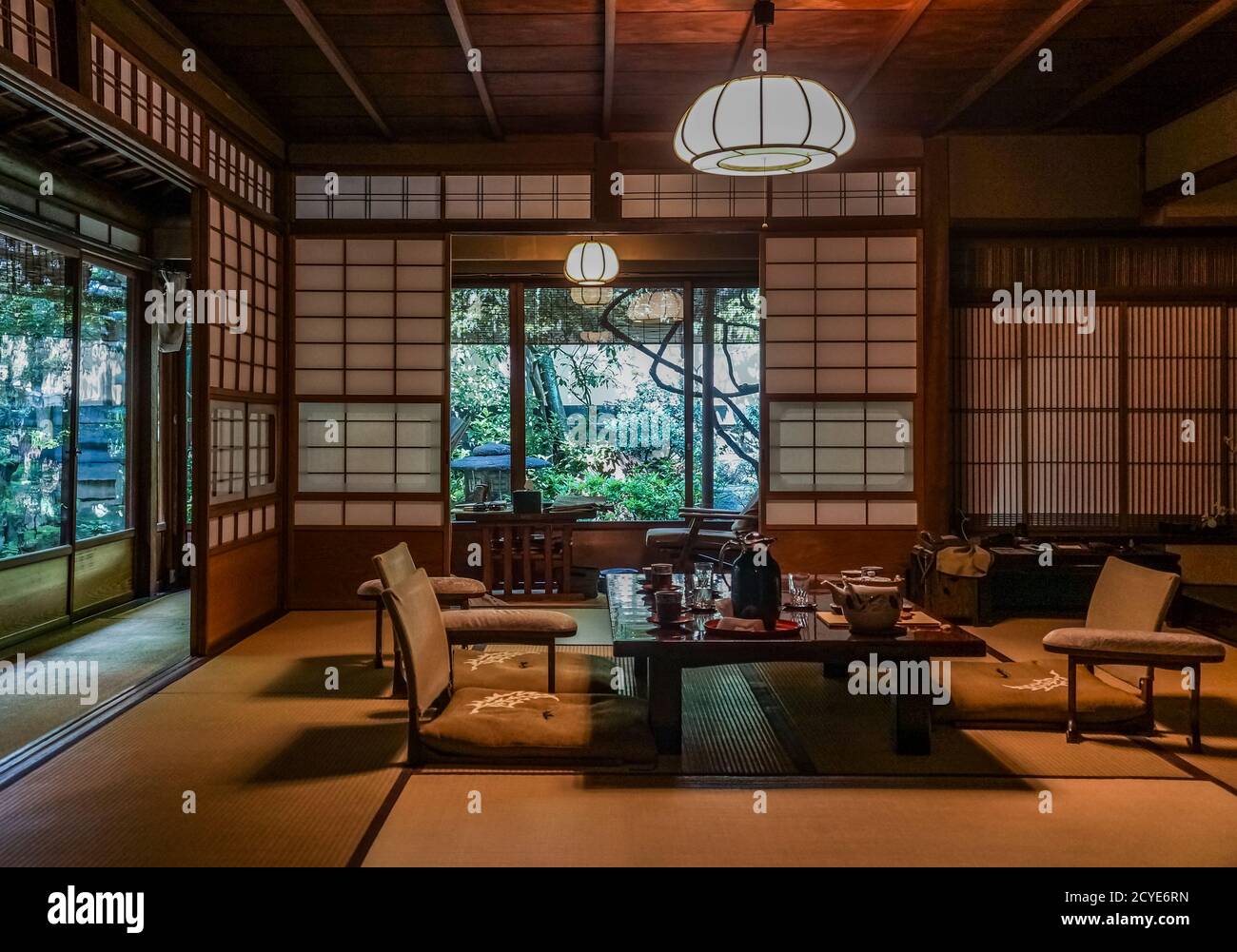 Japanese traditional hotel ryokan hi-res stock photography and images - Alamy