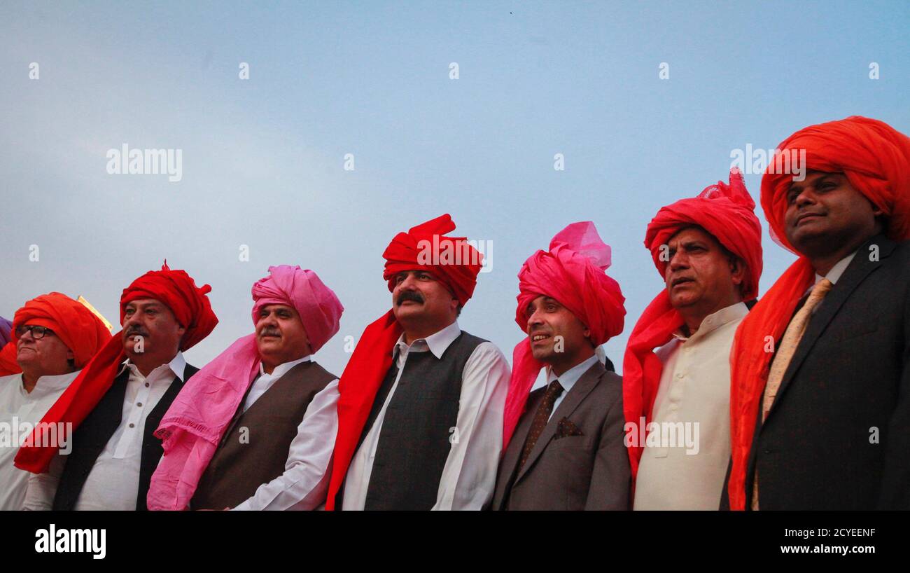 Wrestling in pakistan hi-res stock photography and images - Alamy