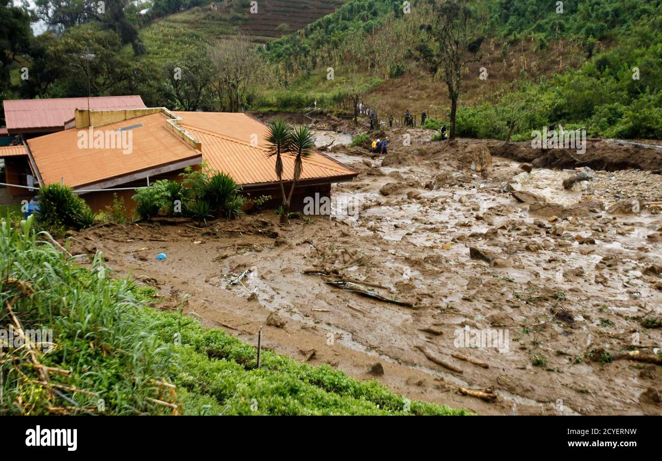 House housing costa rica hi-res stock photography and images - Alamy