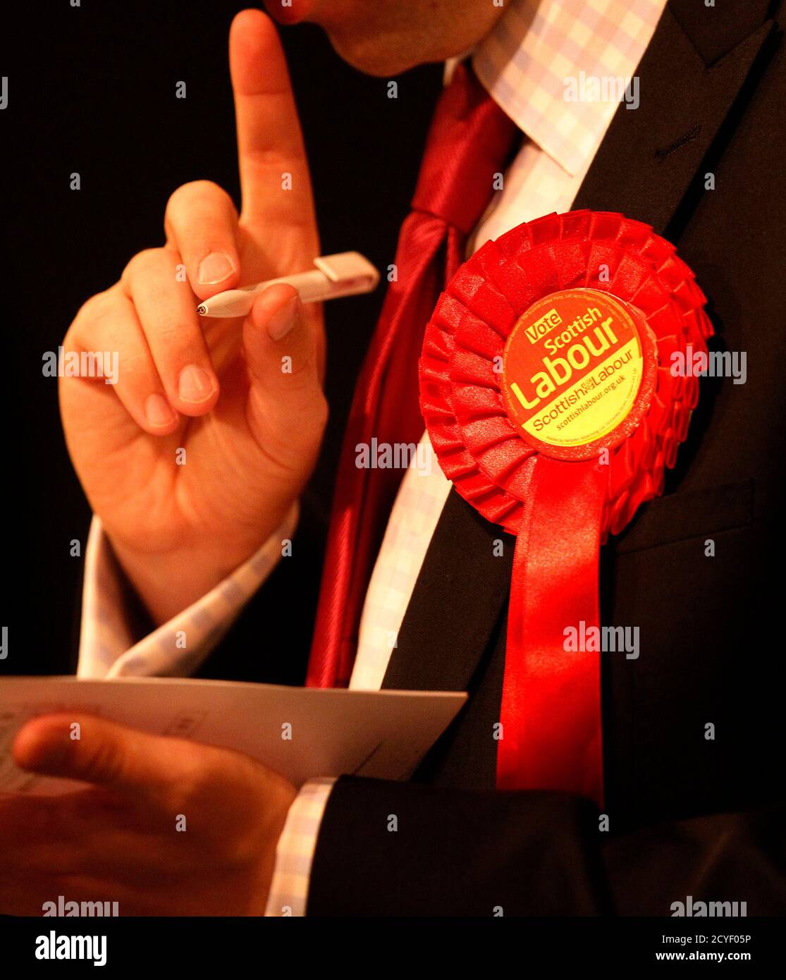 Labour party rosette hi-res stock photography and images - Alamy