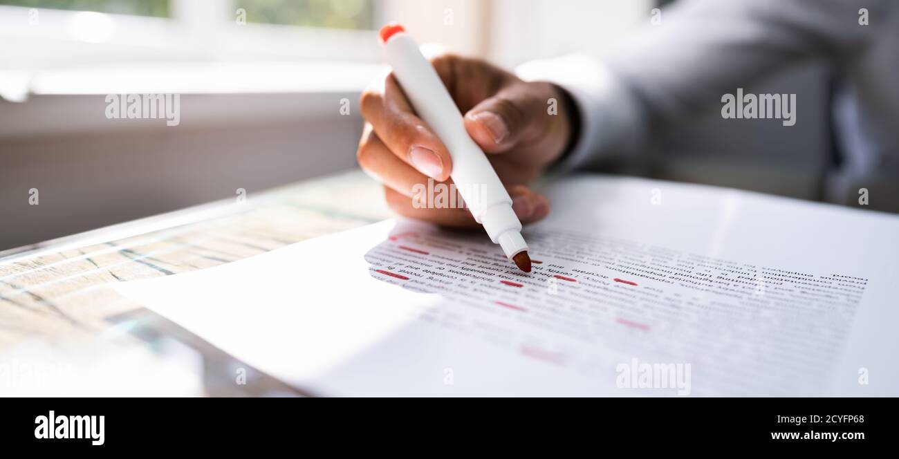 Correcting Spell And Grammar Mistake. Proofread Script Stock Photo - Alamy