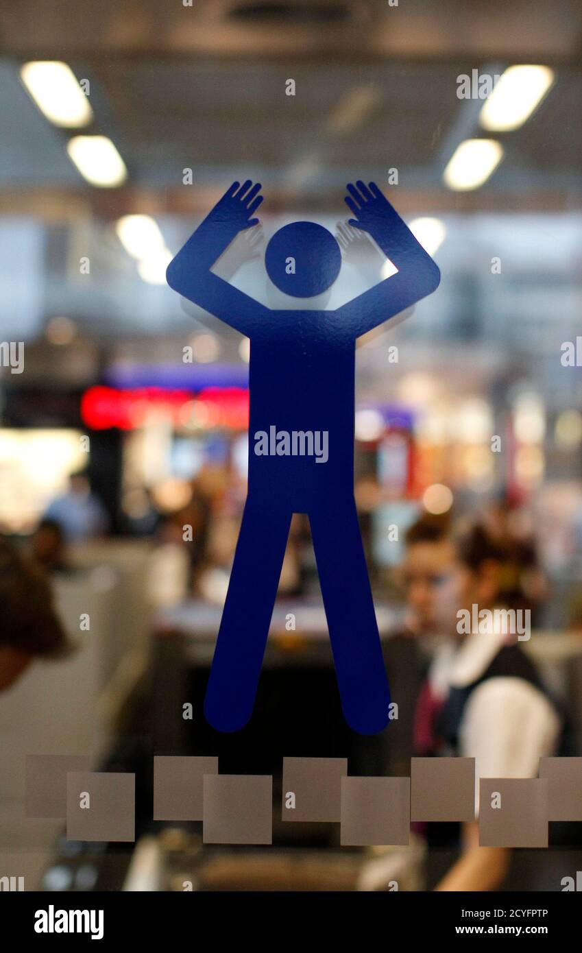 Body scanner sign hi-res stock photography and images - Alamy