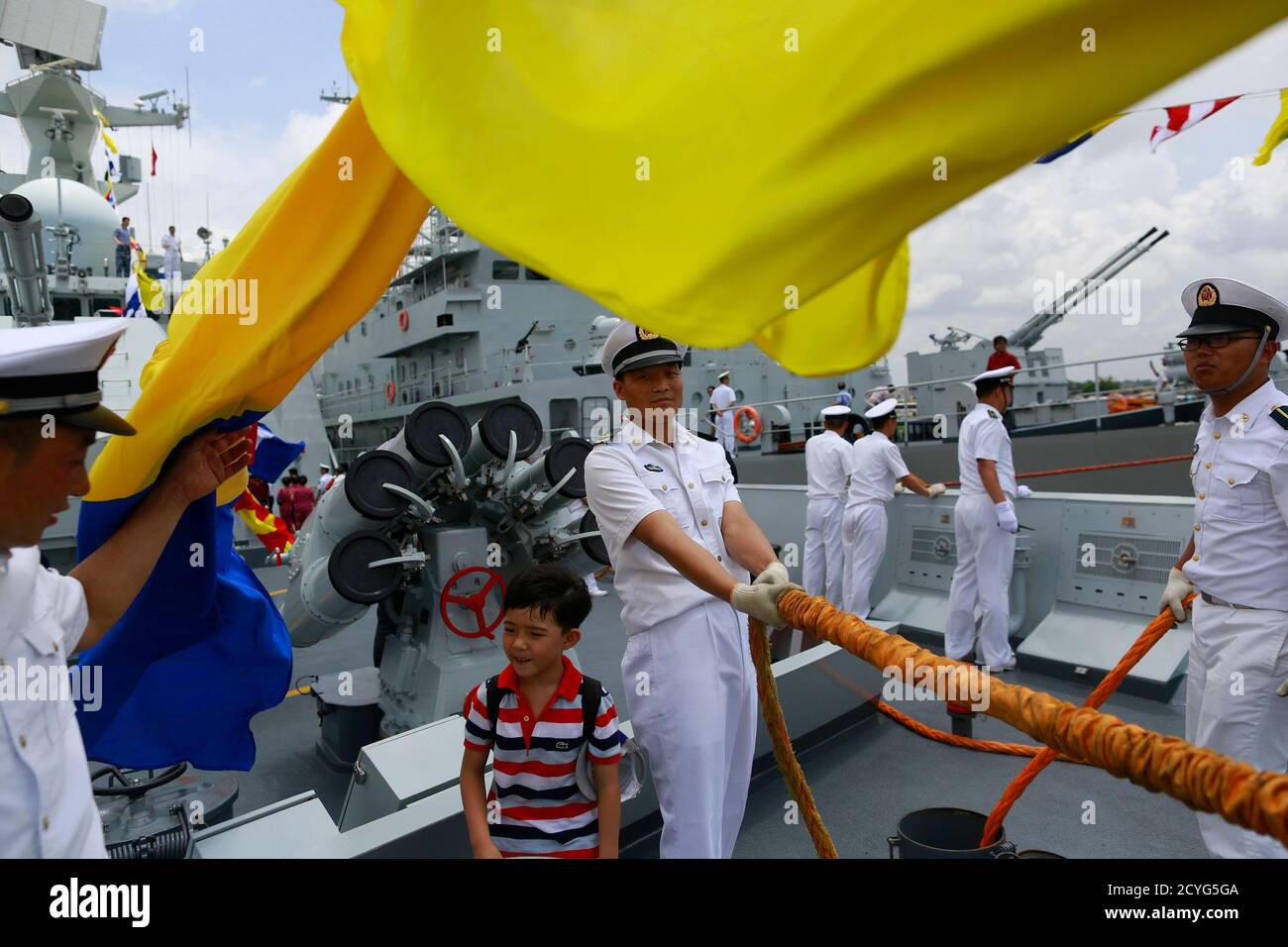 Myanmar child soldiers hi-res stock photography and images - Alamy