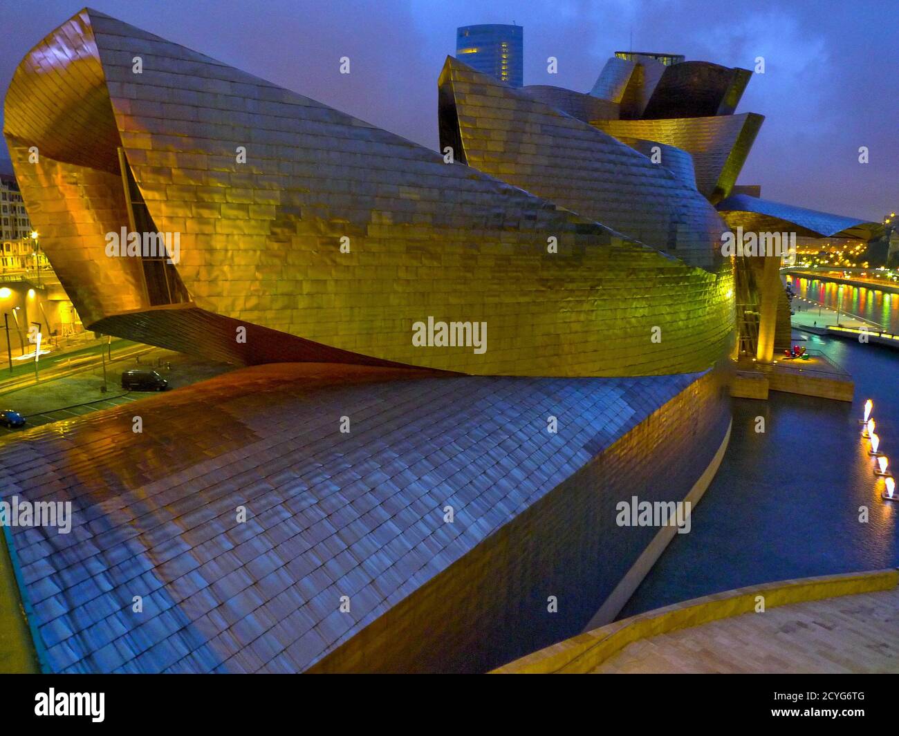 A NIGHT VIEW OF THE GUGGENHEIM MUSEUM OF MODERN ART Stock Photo - Alamy