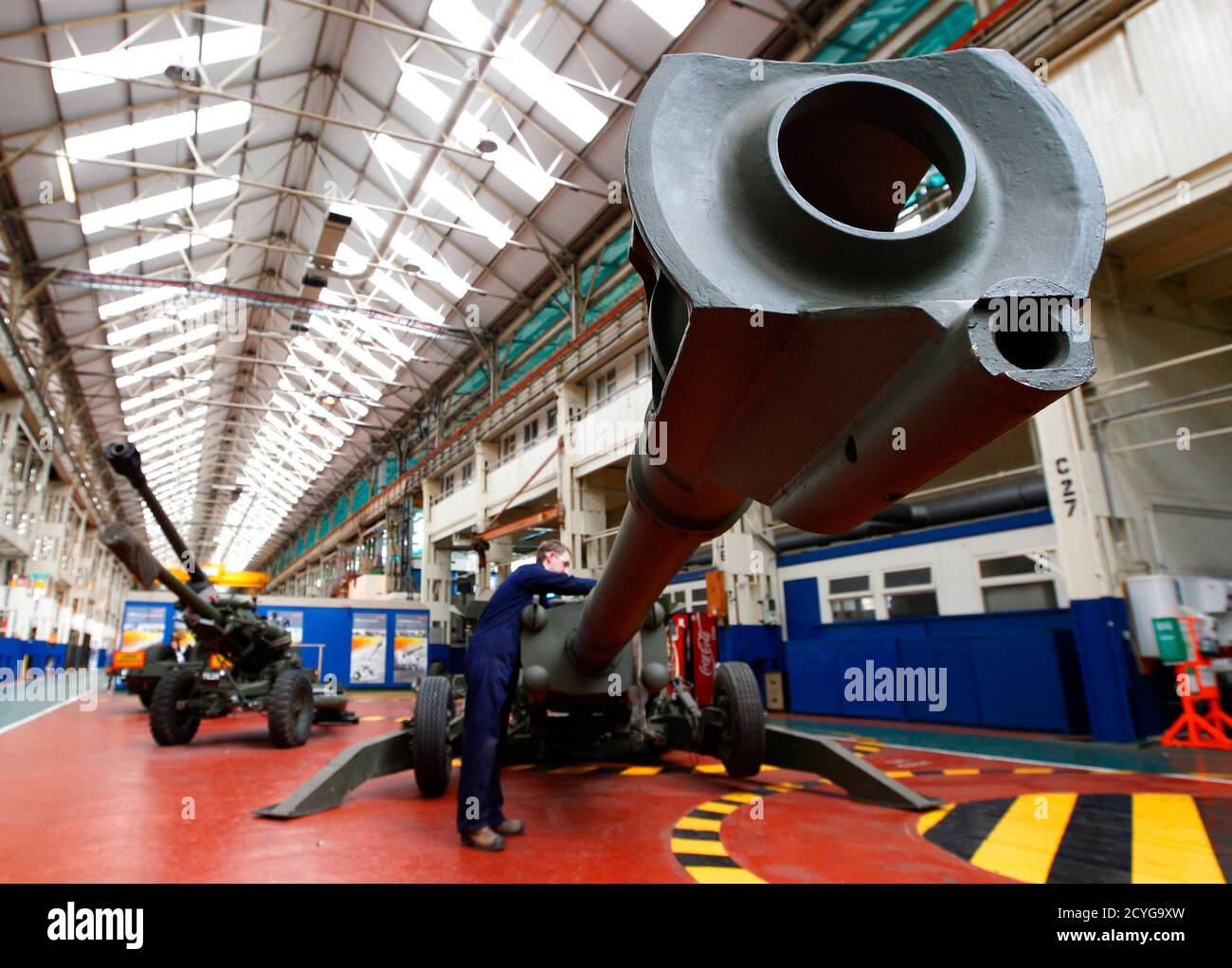 Howitzer systems hi-res stock photography and images - Alamy