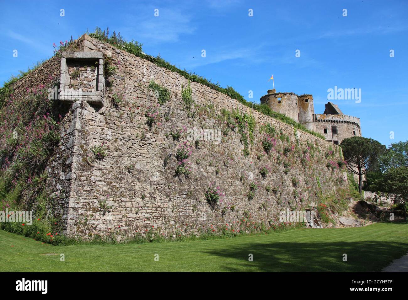 medieval castle in clisson in france Stock Photo - Alamy