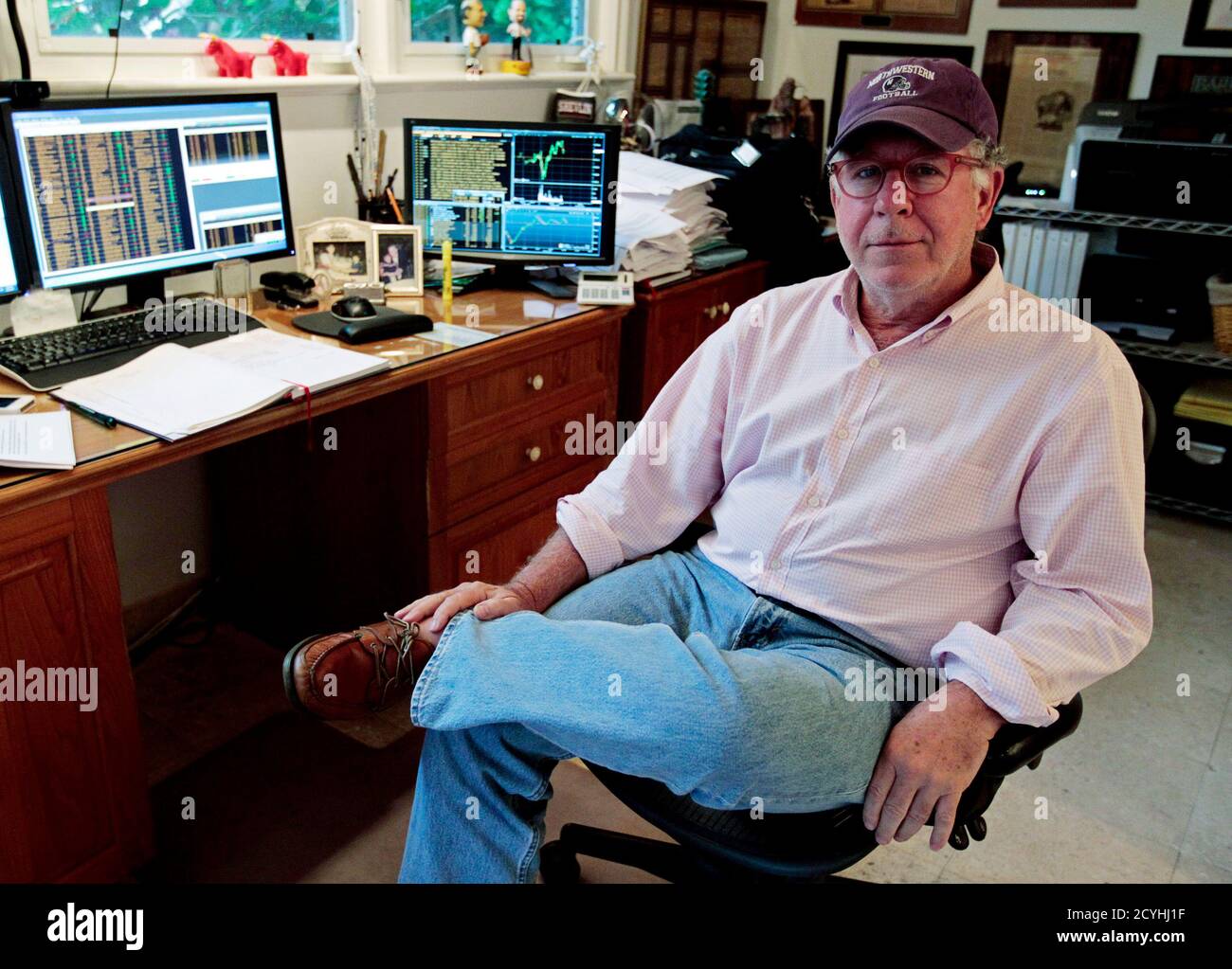 Shortseller hi-res stock photography and images - Alamy