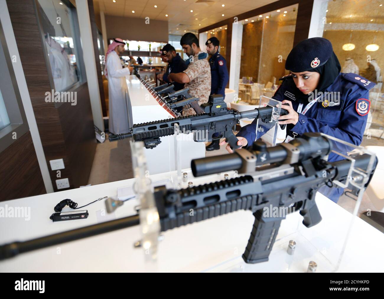 Automatic machine gun hi-res stock photography and images - Alamy