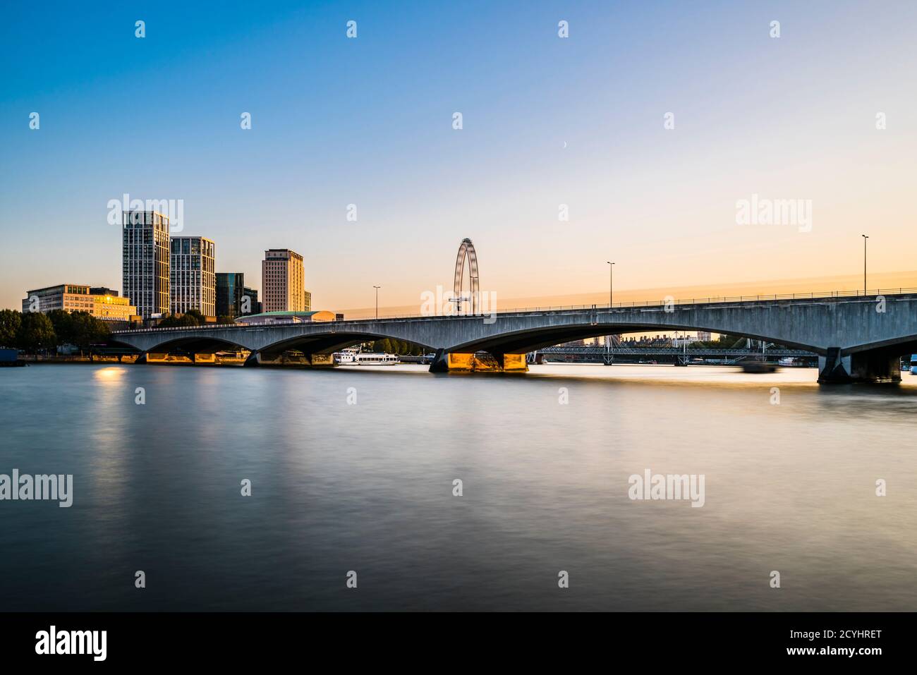 Waterloo bridge lights hi-res stock photography and images - Alamy