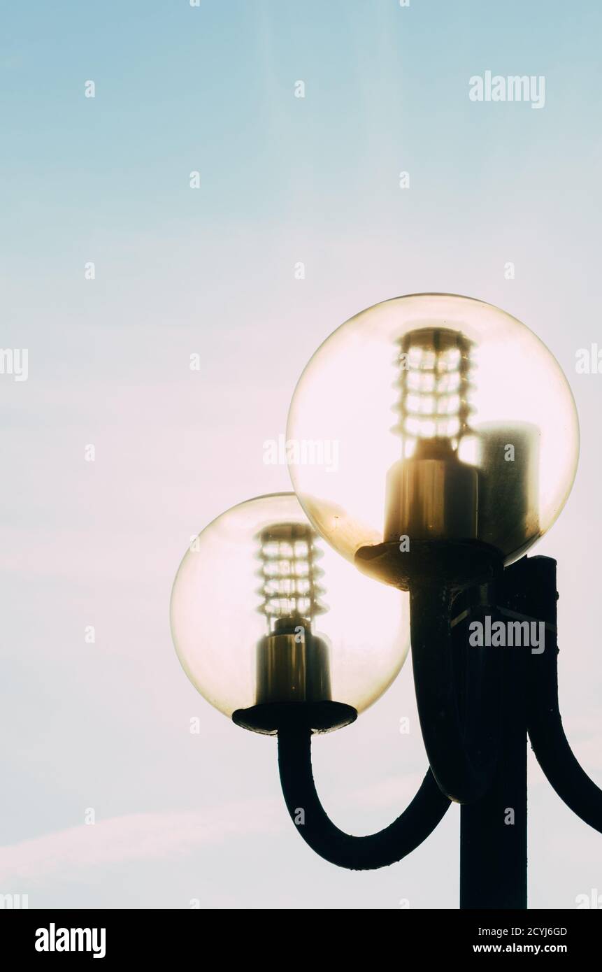 Vertical shot lamp bulbs hi-res stock photography and images - Alamy