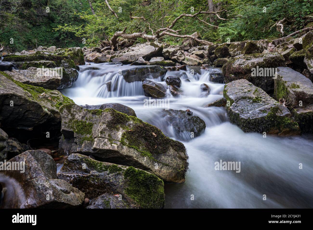 'waterfall country' hi-res stock photography and images - Alamy