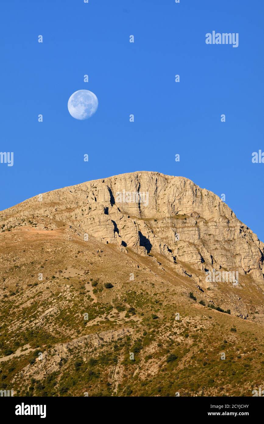 Moon Setting & Sunrise on Peak or Summit of Mourre de Chanier Mountain ...