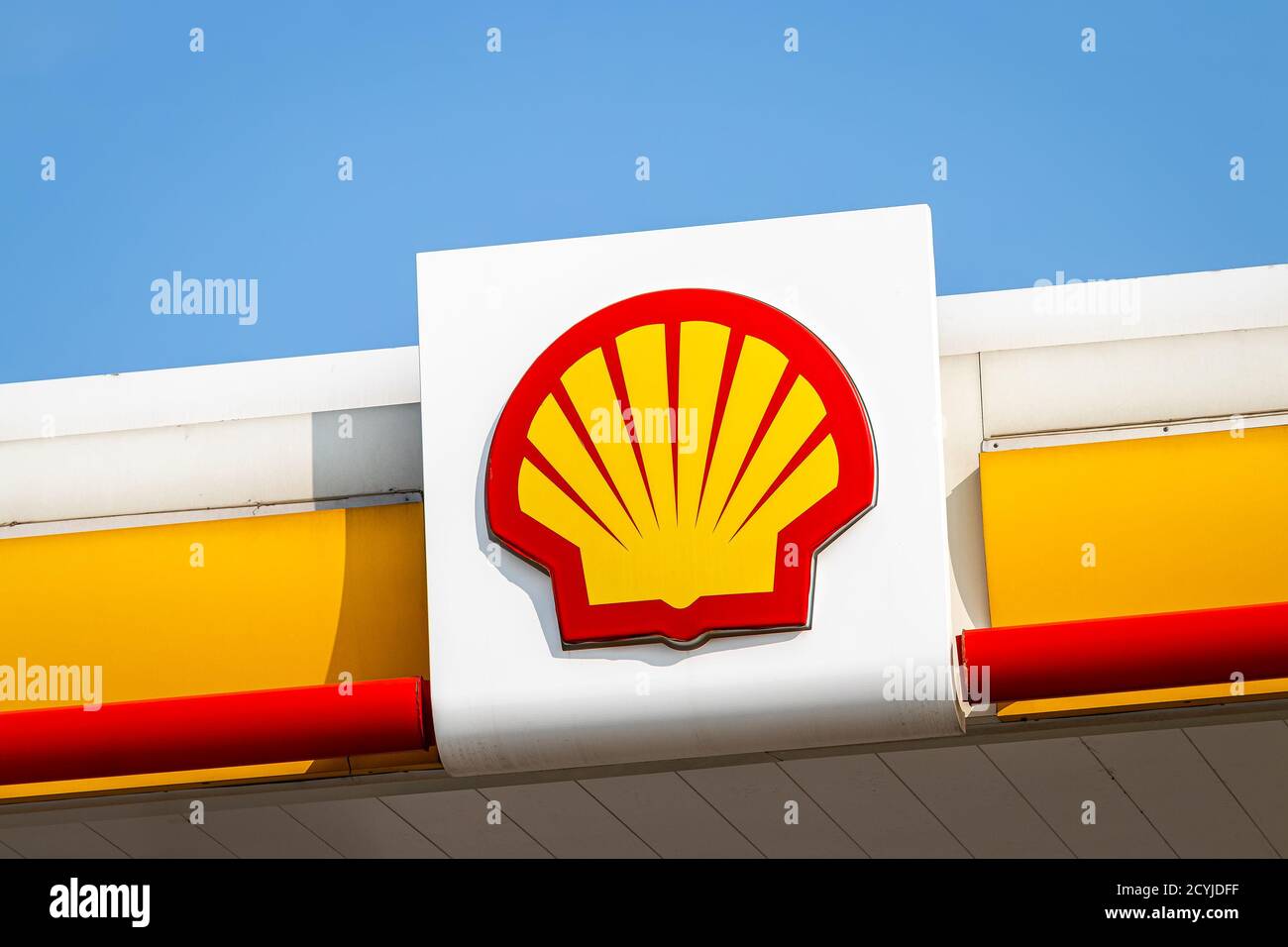 Russia, Kaluga - SEPTEMBER 29, 2020: Shell oil campaign logo at a gas ...