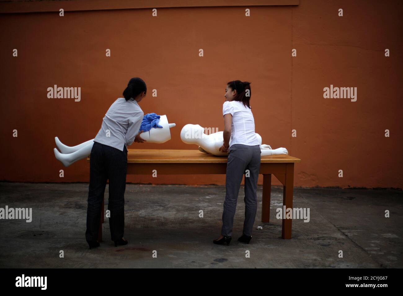 Deceased body washing hi-res stock photography and images - Alamy