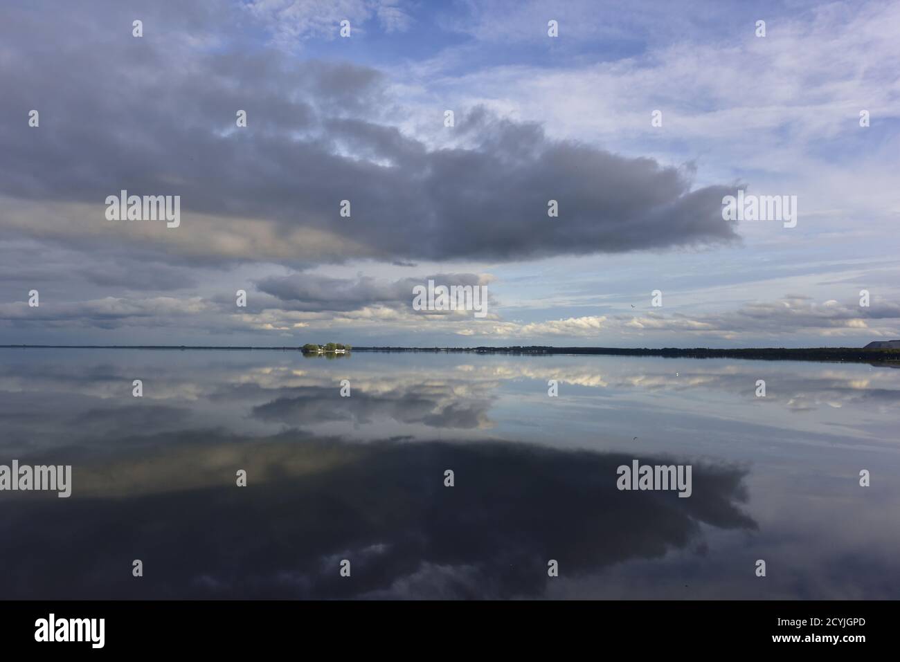 Insel im meer hi-res stock photography and images - Alamy