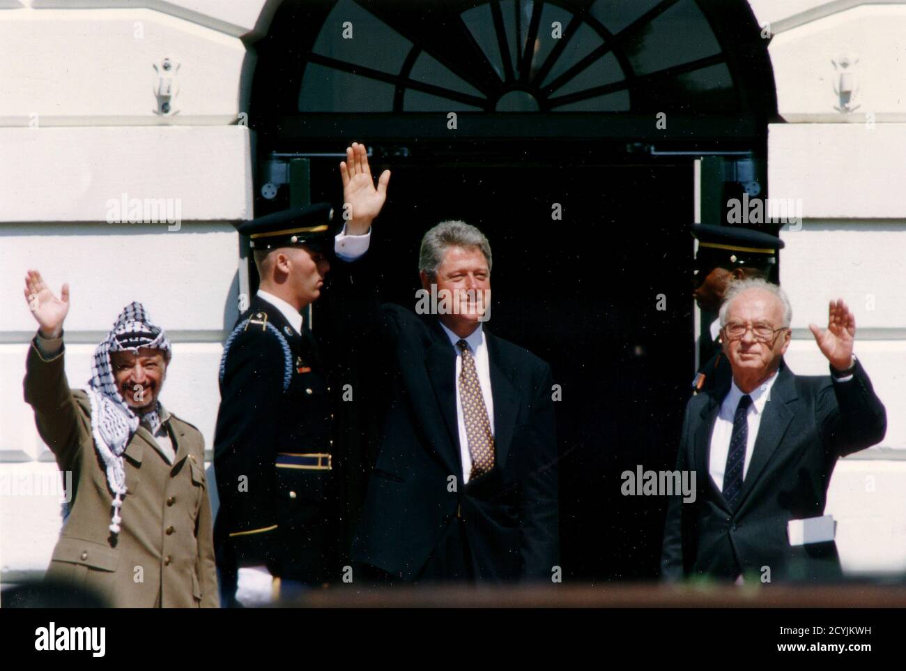 Clinton yasser arafat 1993 hi-res stock photography and images - Alamy