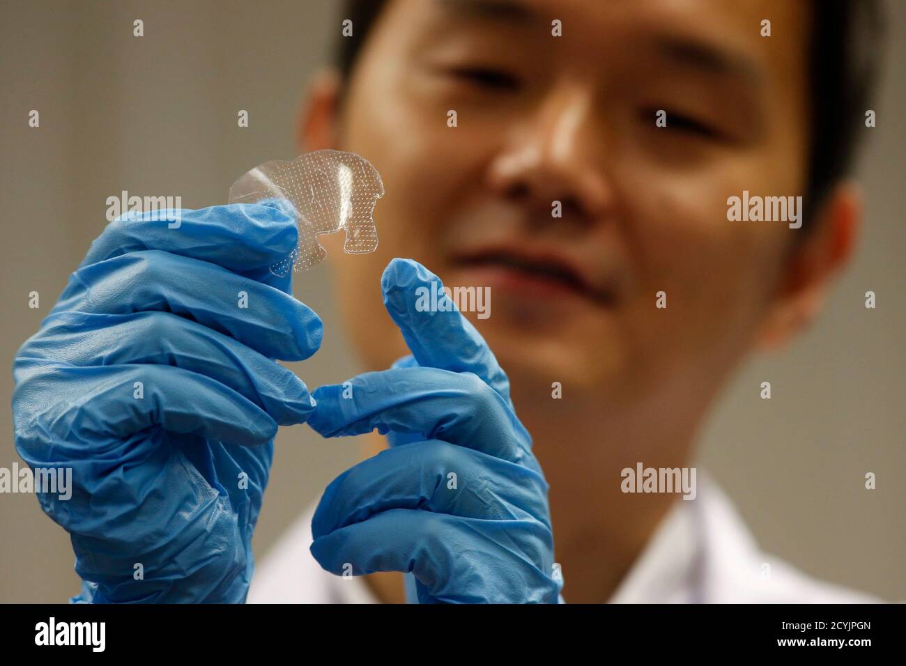 Microneedle patch hi-res stock photography and images - Alamy
