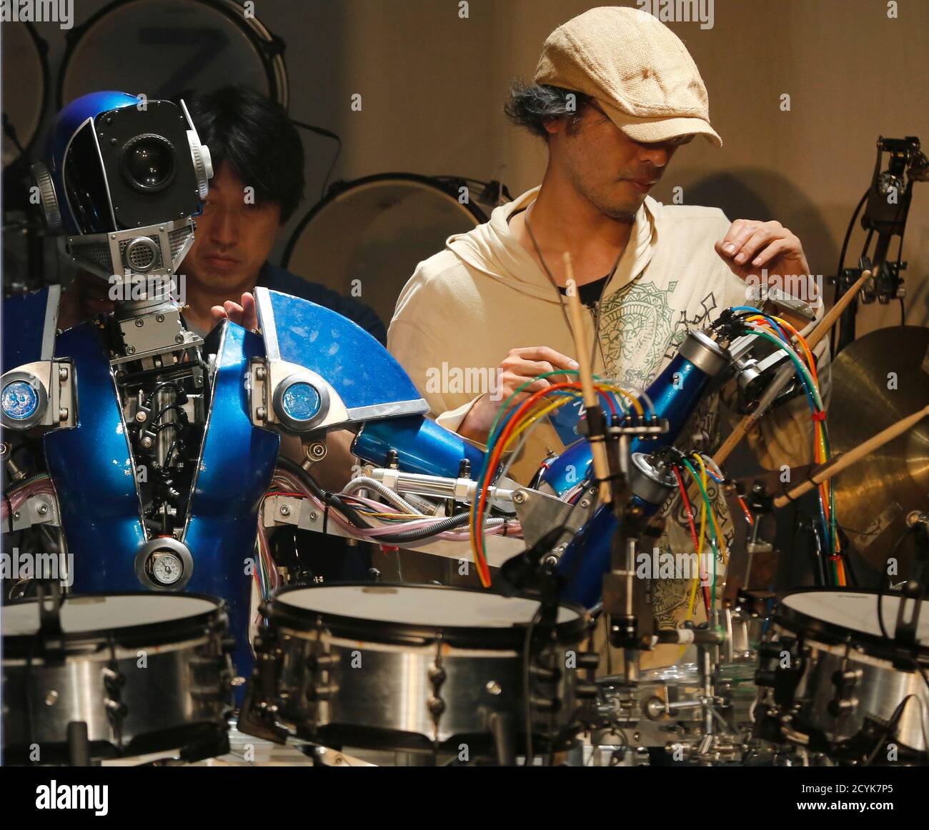 Japanese technicians hi-res stock photography and images - Alamy