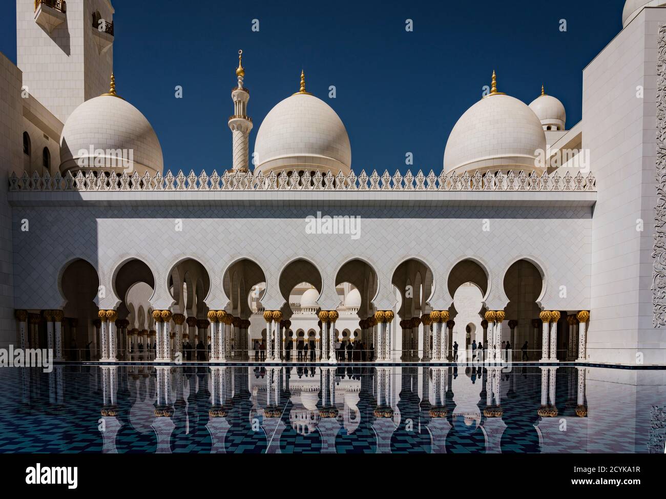 Sheik zayed courtyard hi-res stock photography and images - Alamy