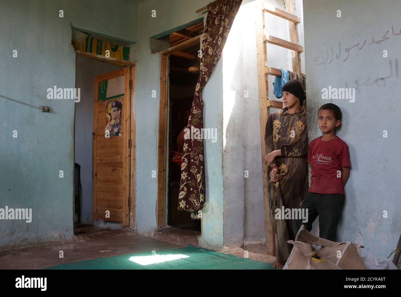 Cairo urban sprawl hi-res stock photography and images - Alamy