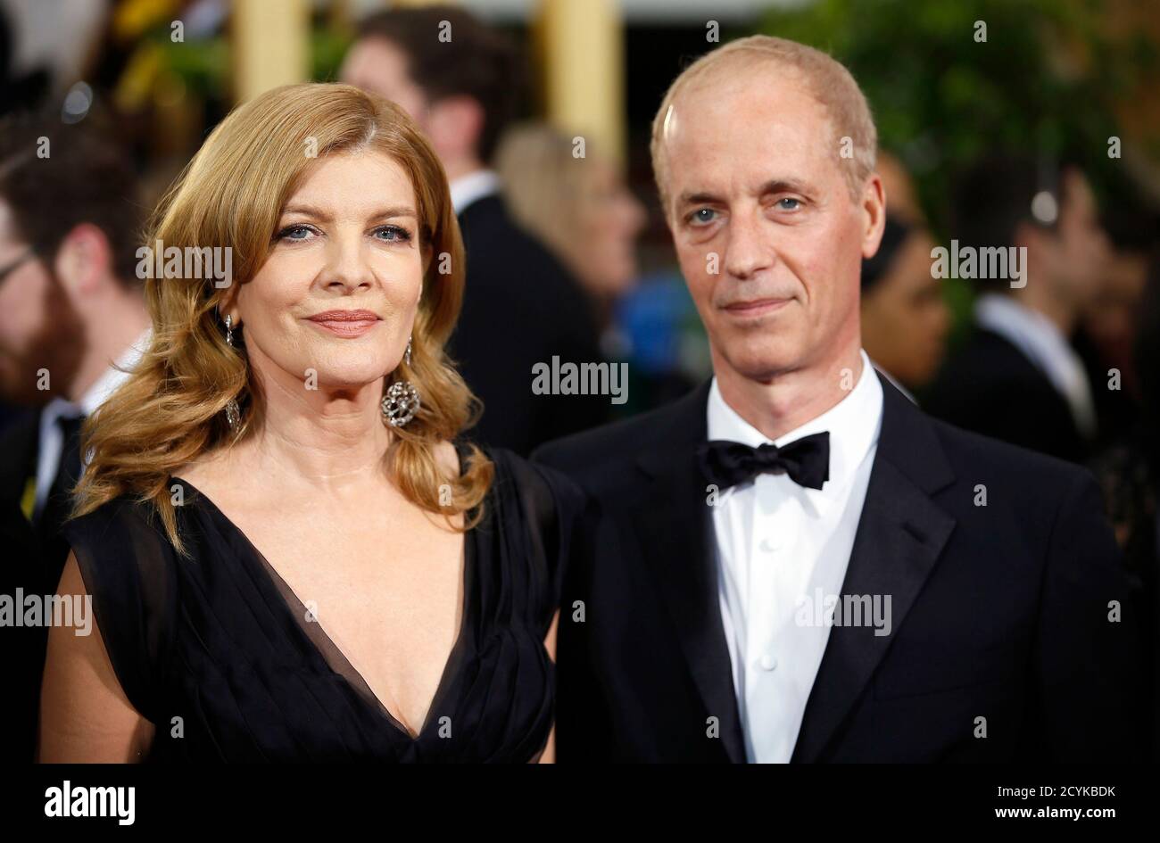 Rene russo and husband dan gilroy hi-res stock photography and images ...