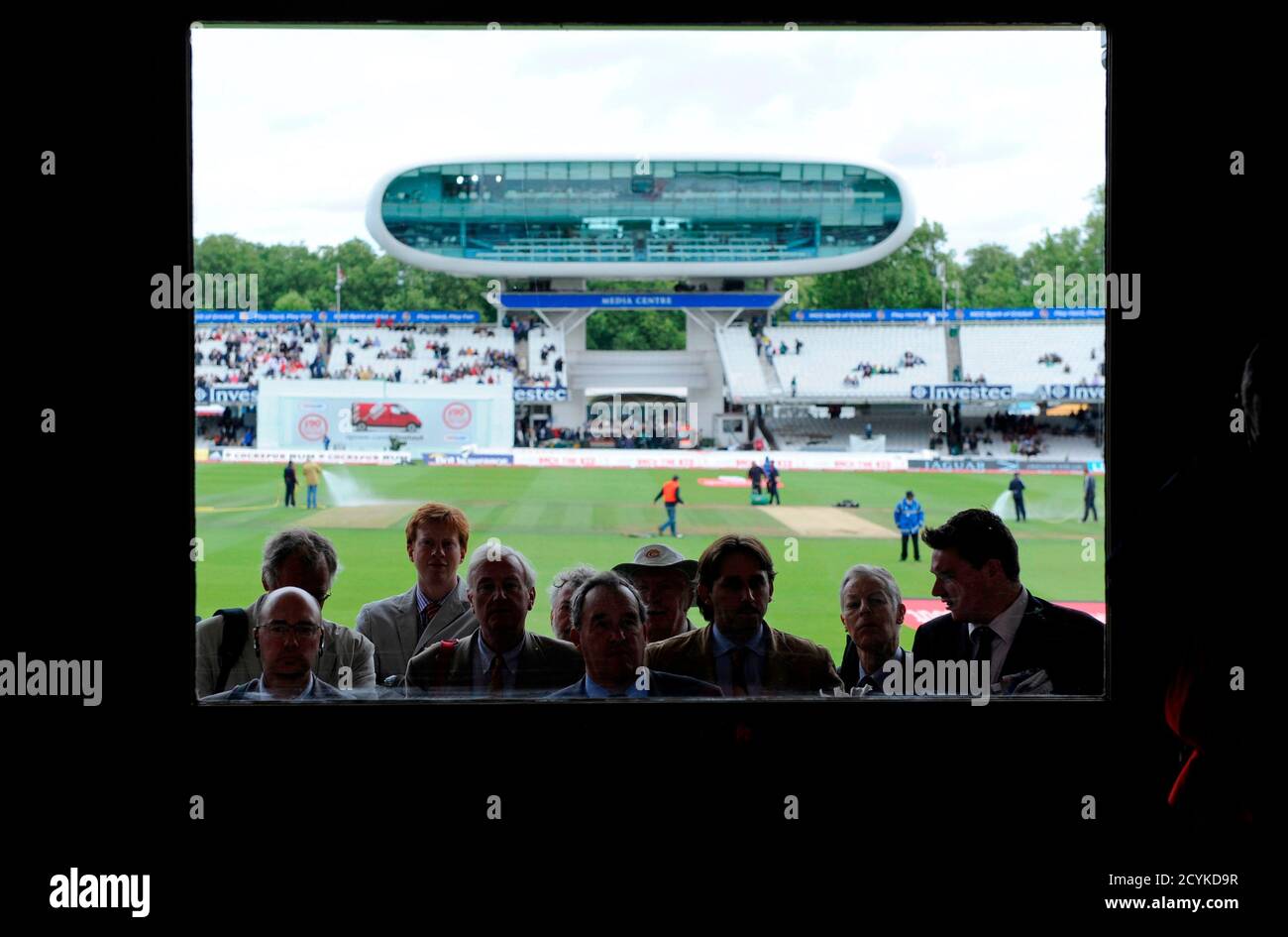 Mcc members watch presentations hi-res stock photography and images - Alamy