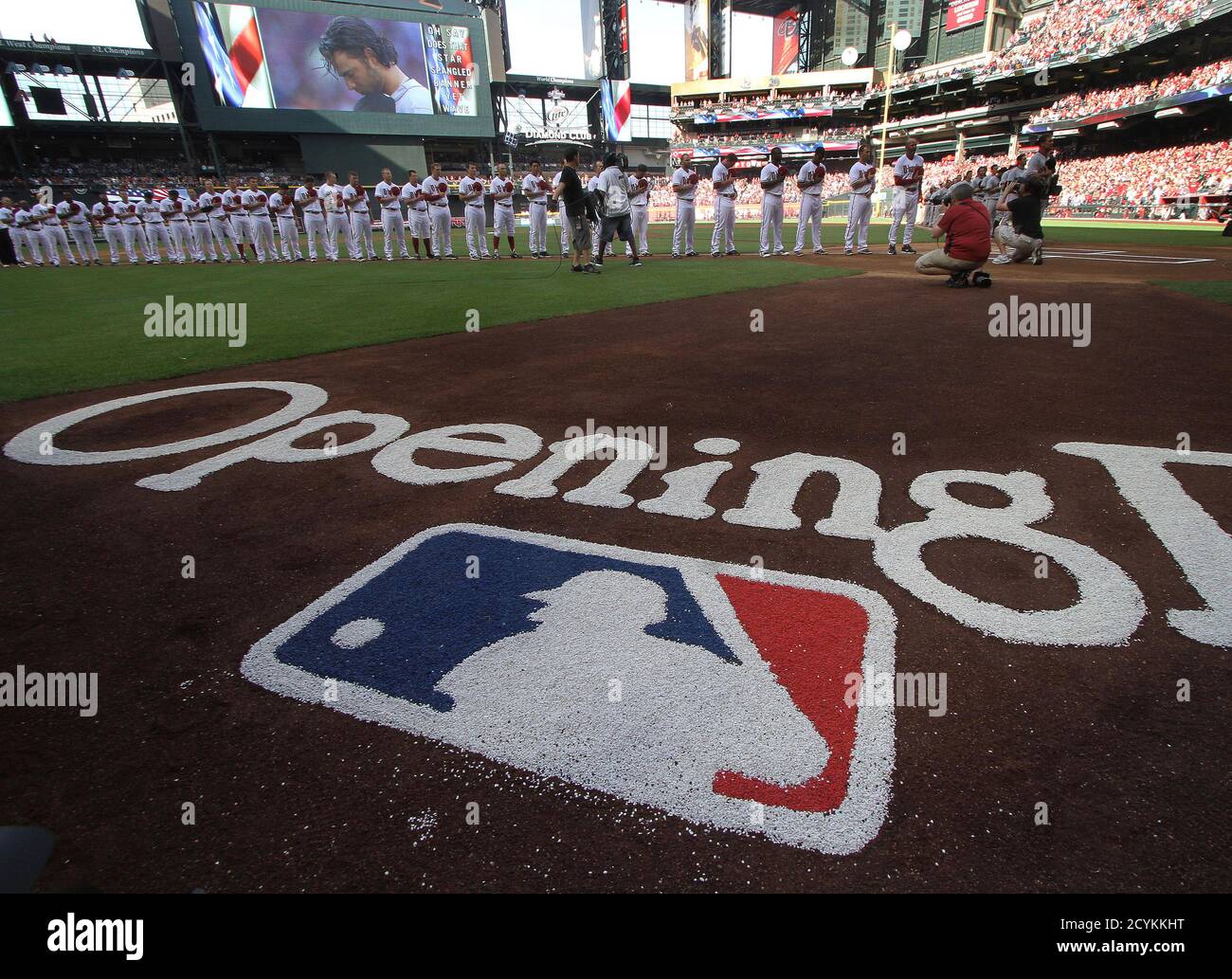 Mlb players national anthem hi-res stock photography and images - Alamy