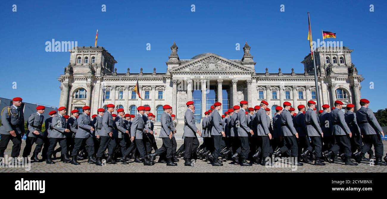 German soldiers are sworn adolf hitler hi-res stock photography and ...
