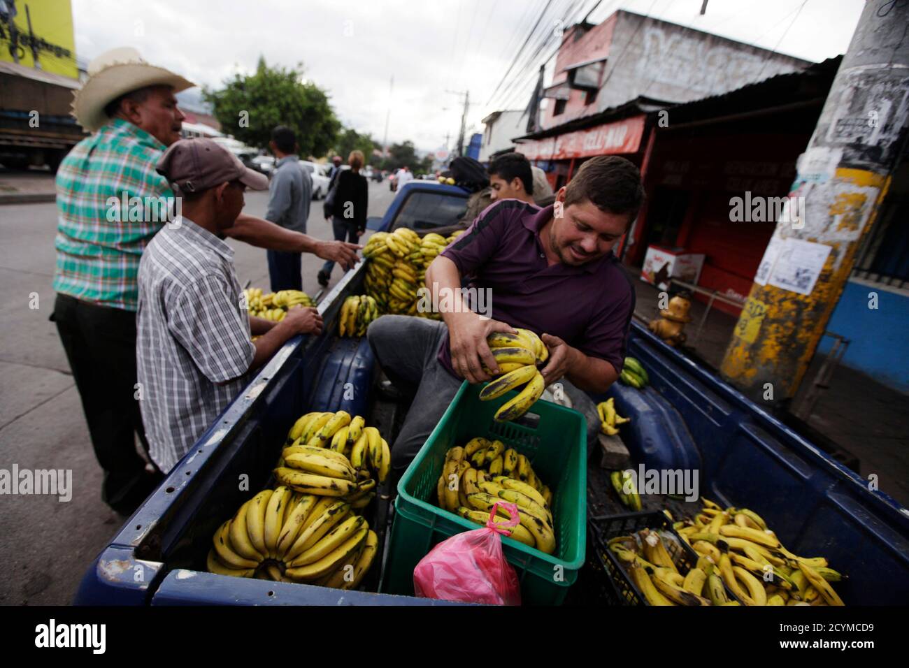 Honduras bananas hi-res stock photography and images - Alamy