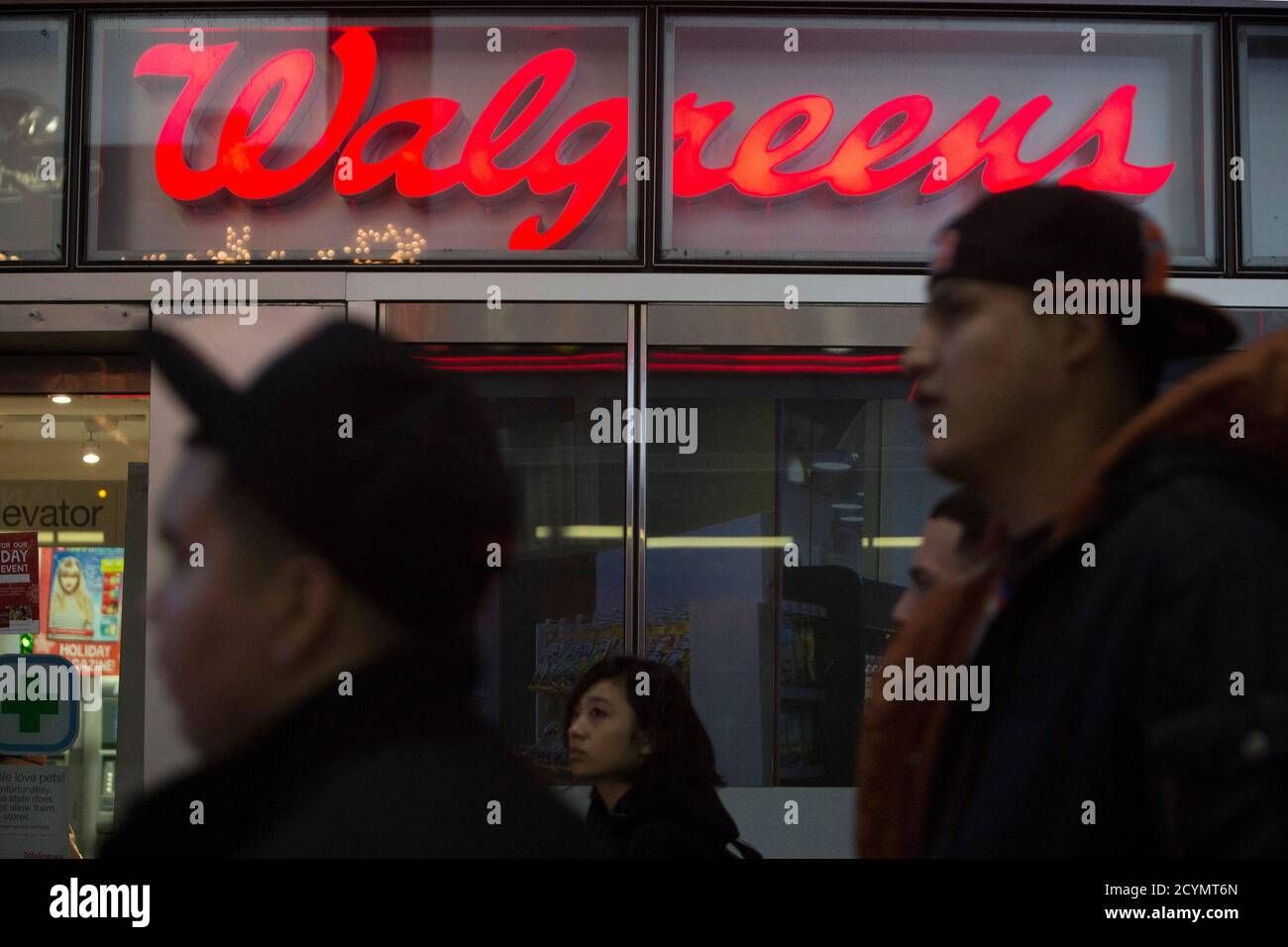 Walgreens times square hi-res stock photography and images - Alamy