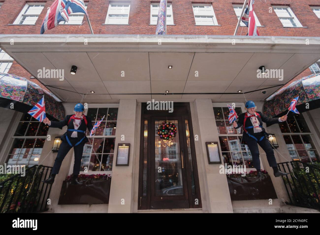 Richard caring mayfair hi-res stock photography and images - Alamy