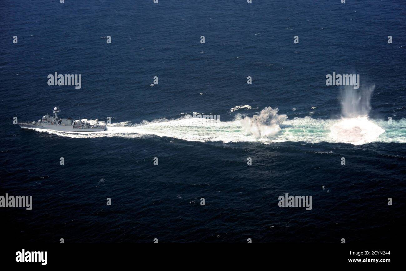 Depth charges hi-res stock photography and images - Alamy