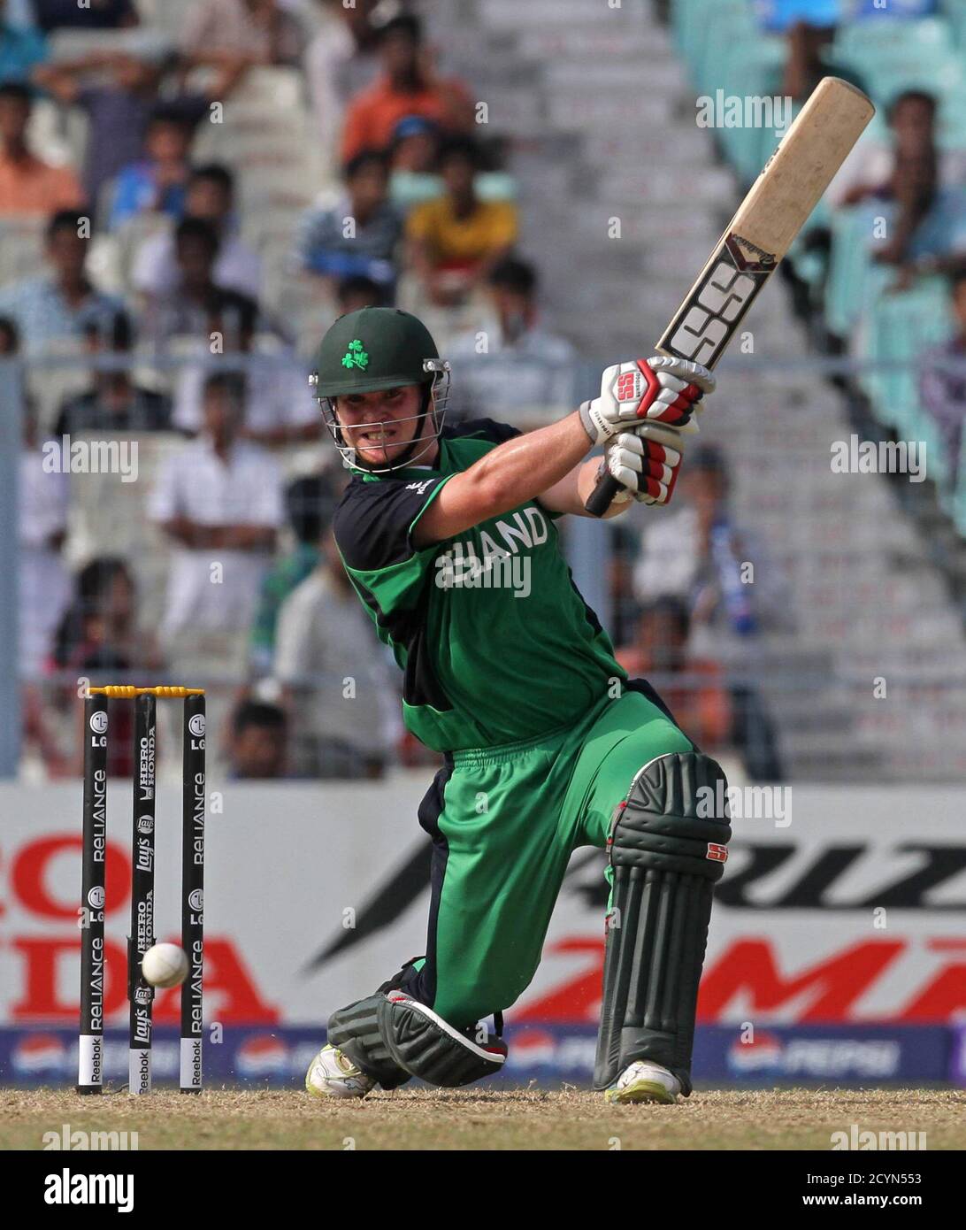 Paul stirling cricket hi-res stock photography and images - Alamy