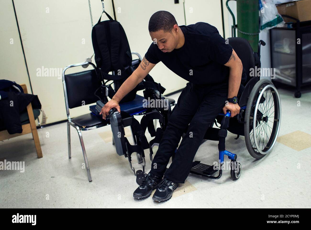 Human hips hi-res stock photography and images - Alamy